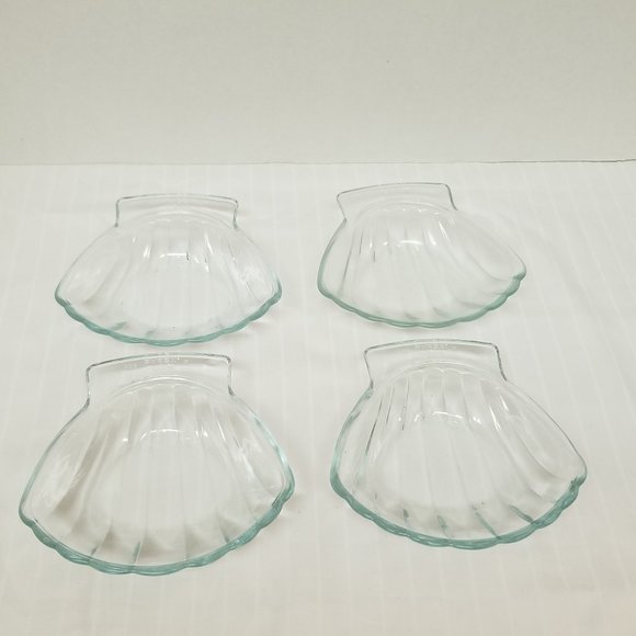 Pyrex | Dining | Vintage Lot Of 4 Pyrex 435 Scalloped Sea Shells Clear ...